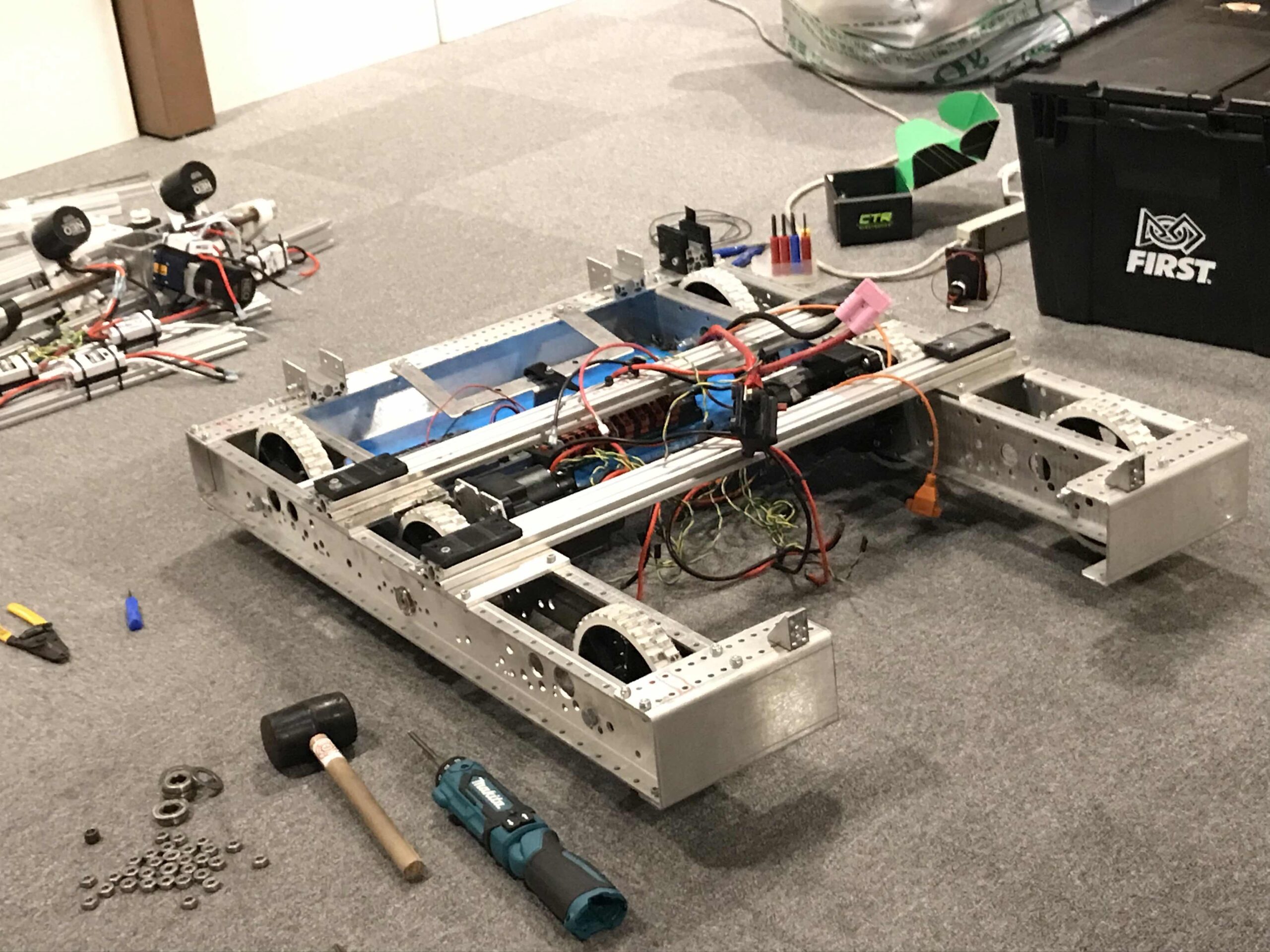 ロボット再組立て | SAZANKA Robotics